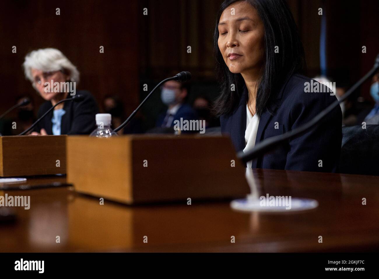 Jennifer sung hi-res stock photography and images - Alamy