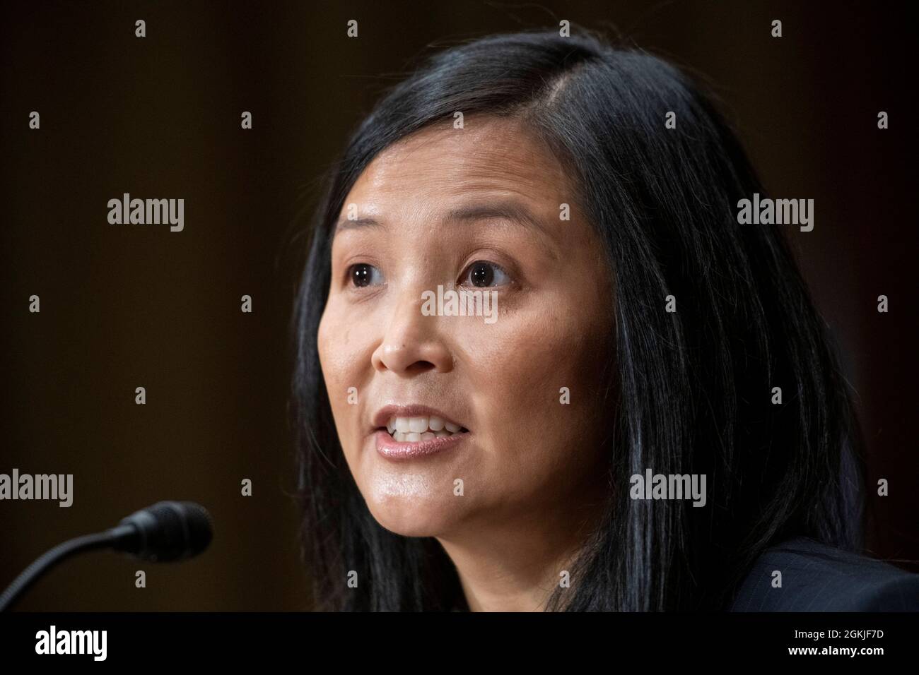 Jennifer sung hi-res stock photography and images - Alamy