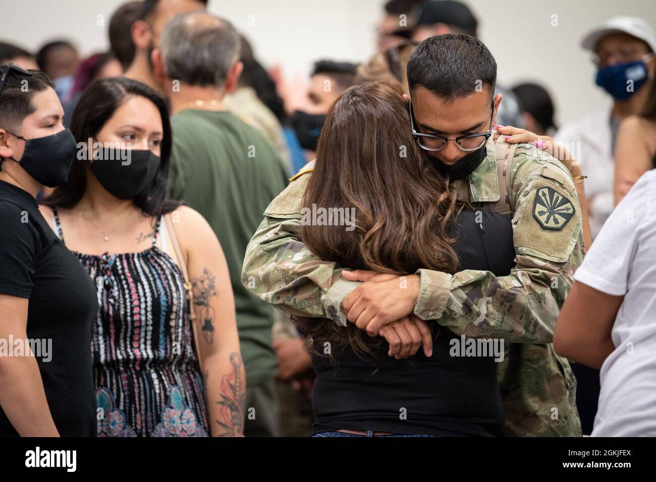 An Arizona Army National Guard Pvt. Bryan Estradas from A Company ...