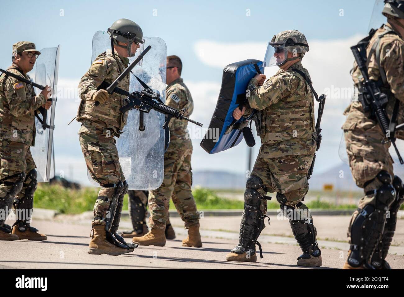 Reaction force hi-res stock photography and images - Alamy
