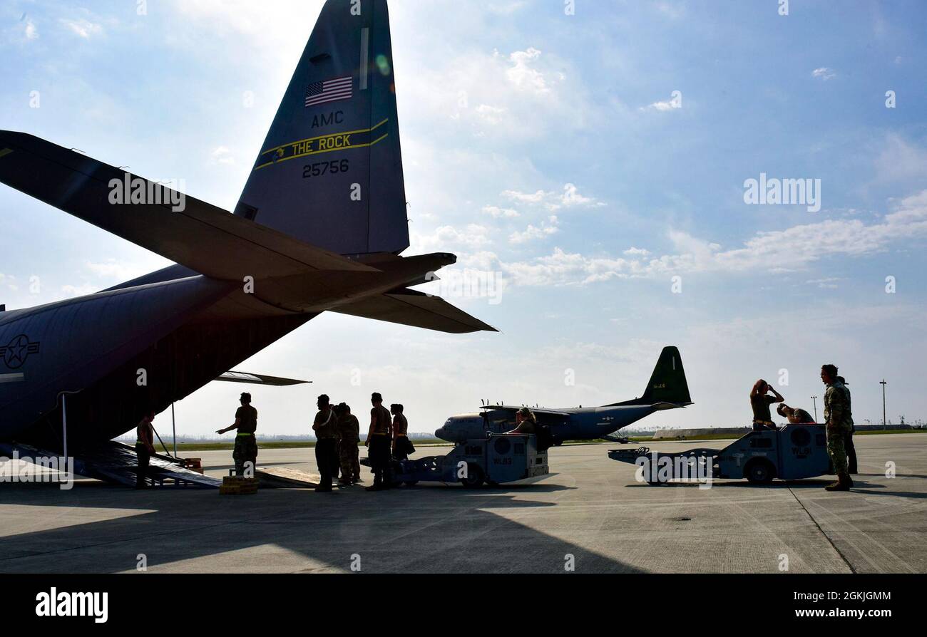 Airmen from the 19th Airlift Wing and 27th Fighter Squadron weapons ...