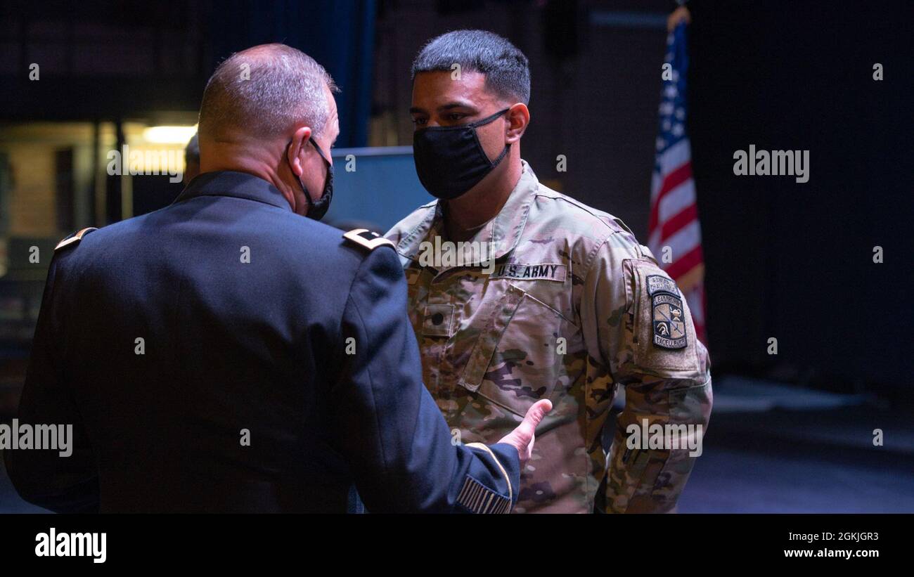 Rotc student hi-res stock photography and images - Alamy