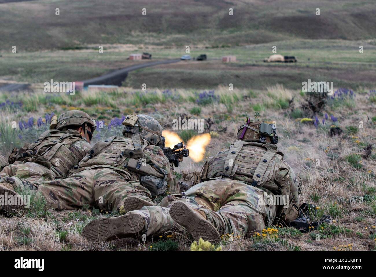 U.S. Army soldiers assigned to 1st Battalion, 17th Infantry Regiment ...
