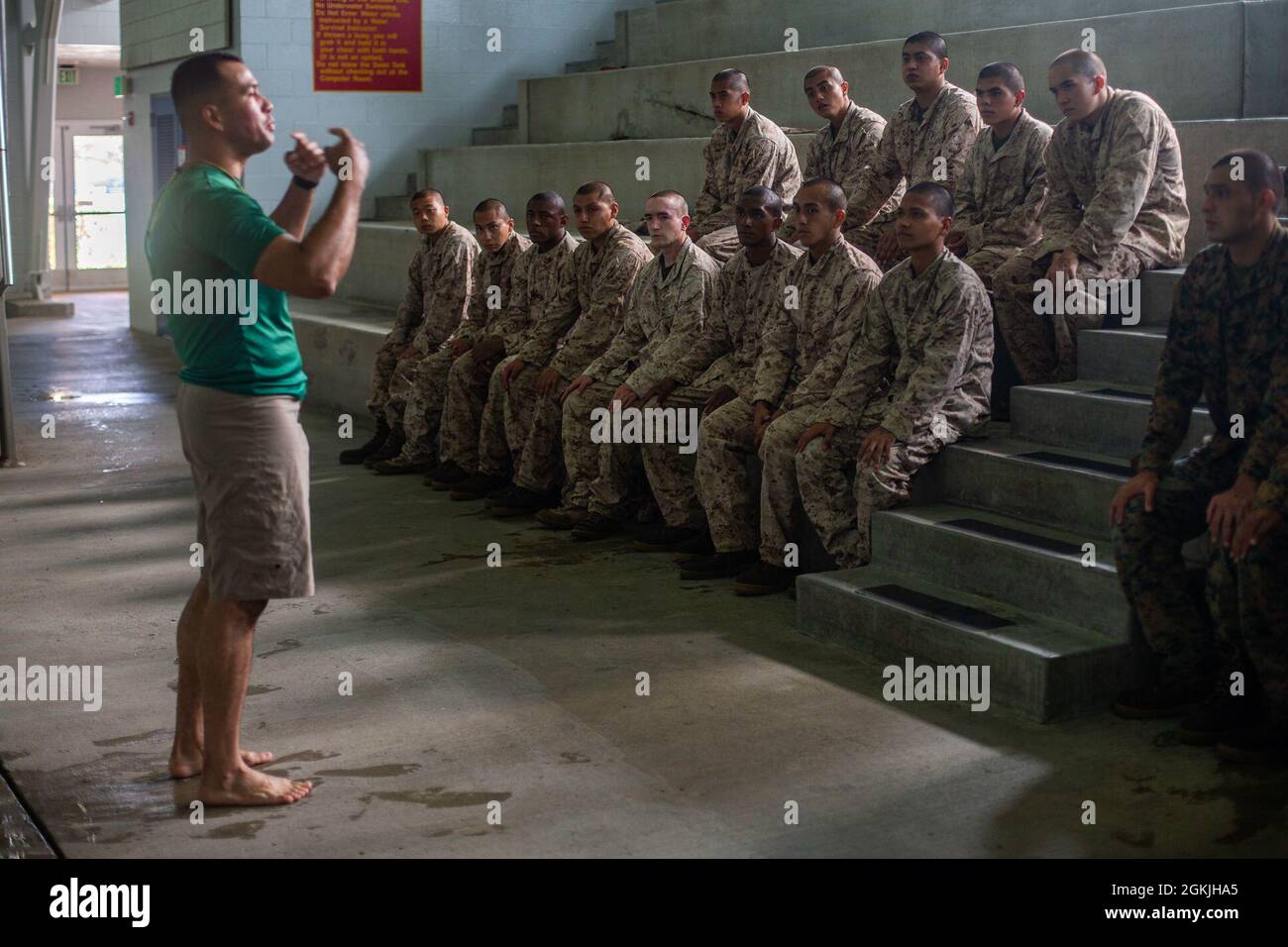 Usmc swim instructors hi-res stock photography and images - Alamy