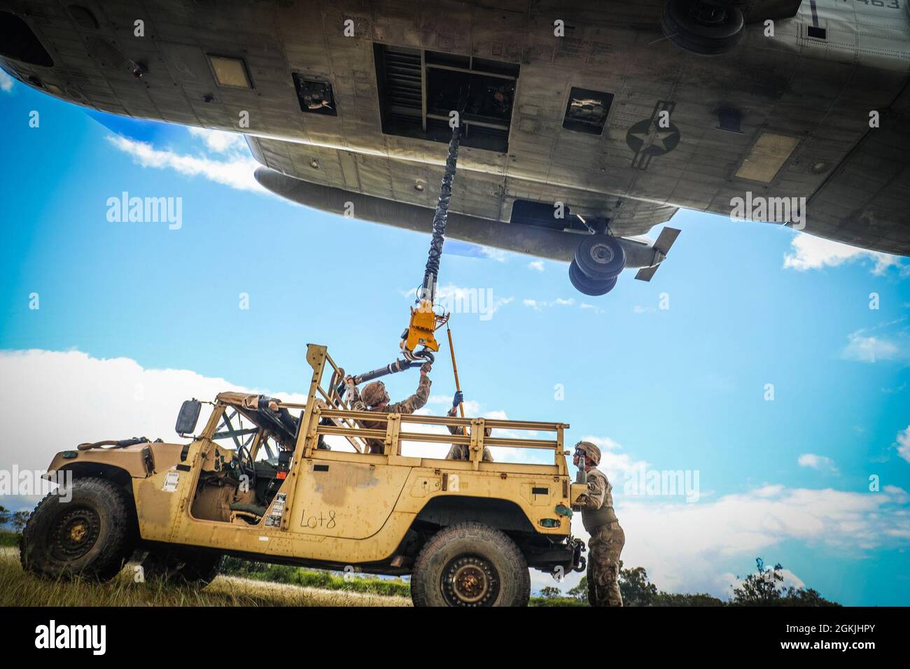 Schofield Barracks, HI — Soldiers from Bravo Battery, 2nd Battalion ...