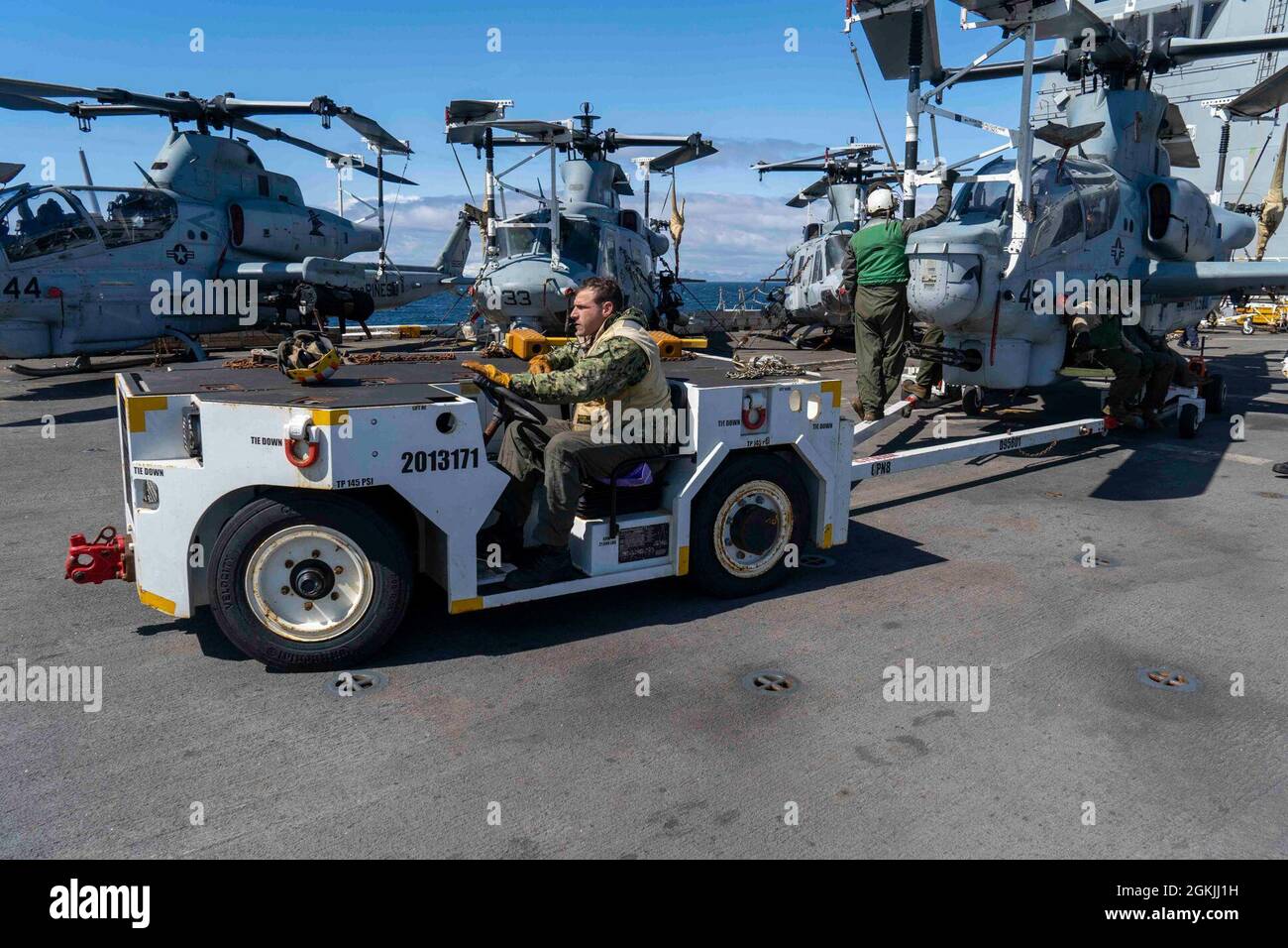 210504-N-JC800-1063 NORTH PACIFIC OCEAN (May 4, 2021) - U.S. Navy ...