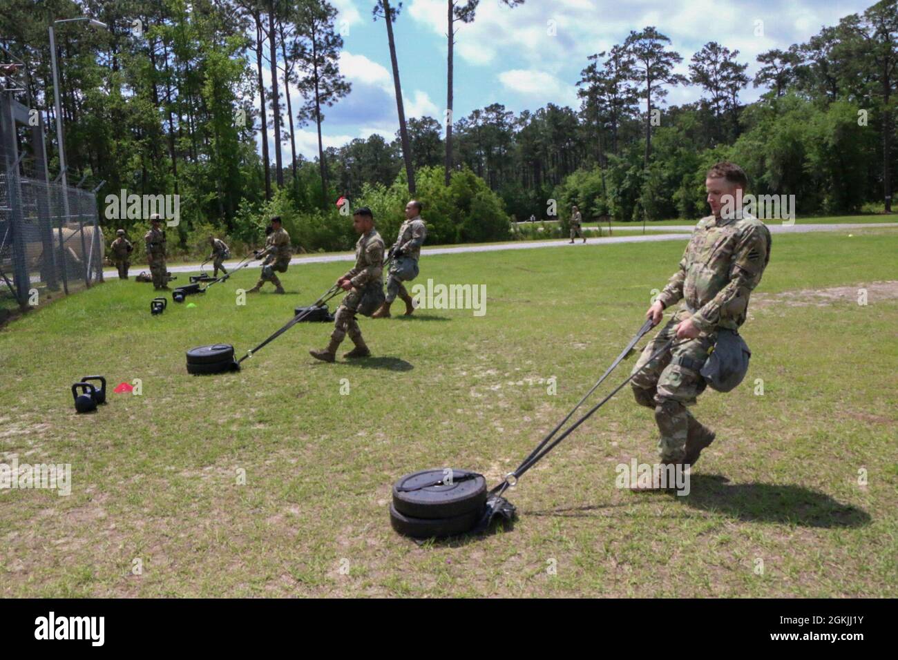 Physical combat proficiency test hi-res stock photography and images ...