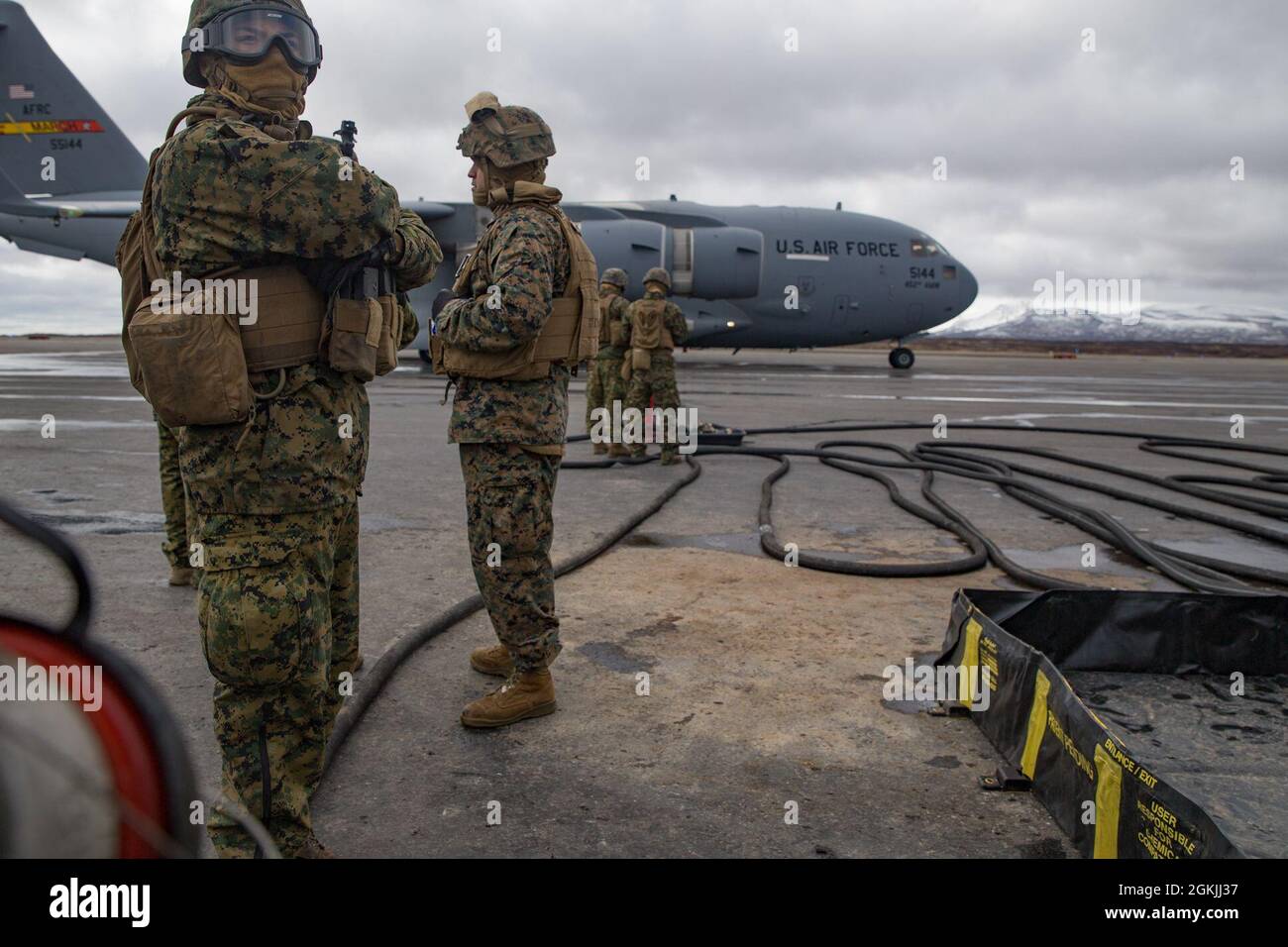 164 airlift wing hi-res stock photography and images - Alamy