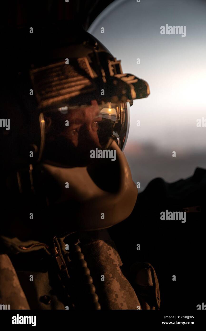 U.S. Army Chief Warrant Officer 2 Austin Reidy, a CH-47 Chinook pilot ...