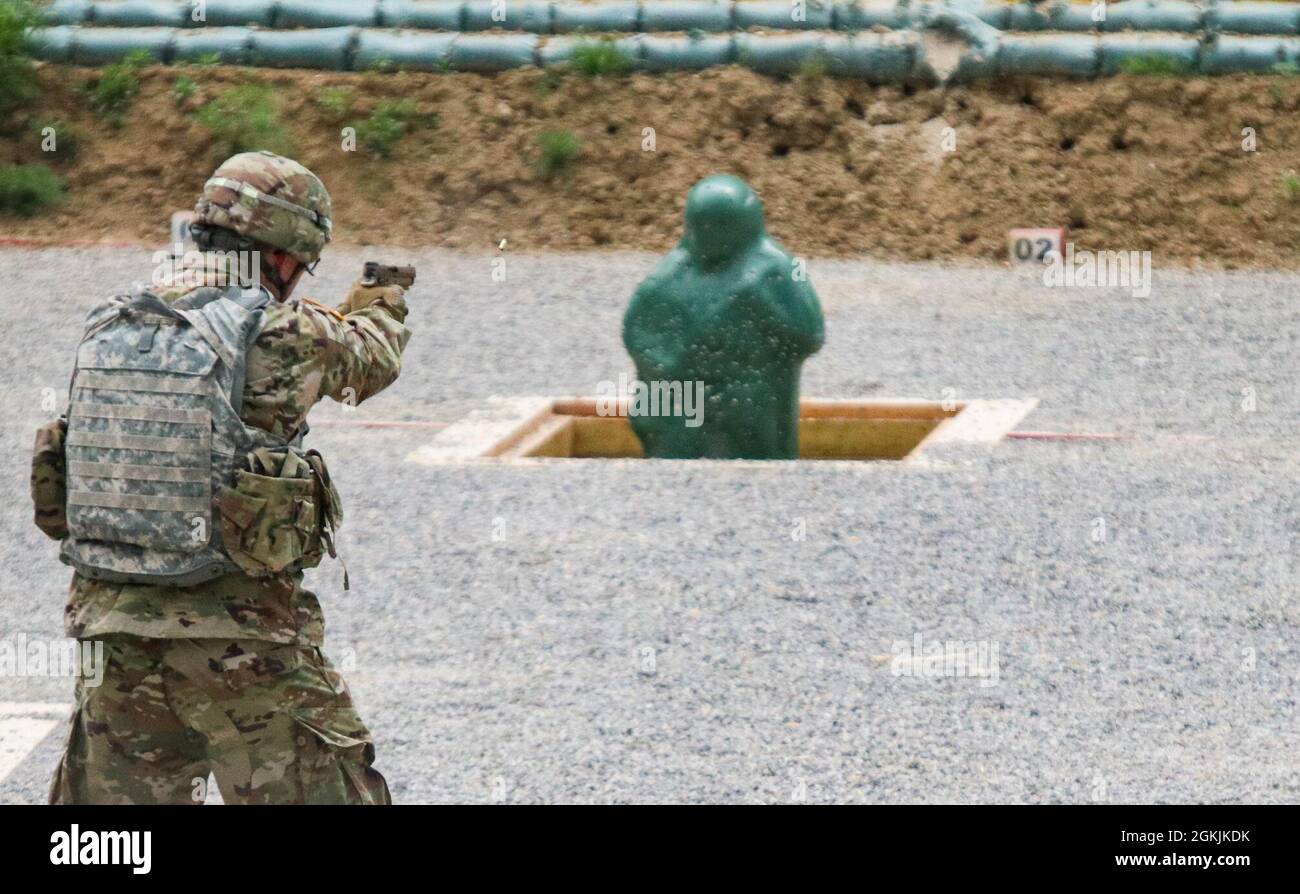 M17 pistol hi-res stock photography and images - Alamy