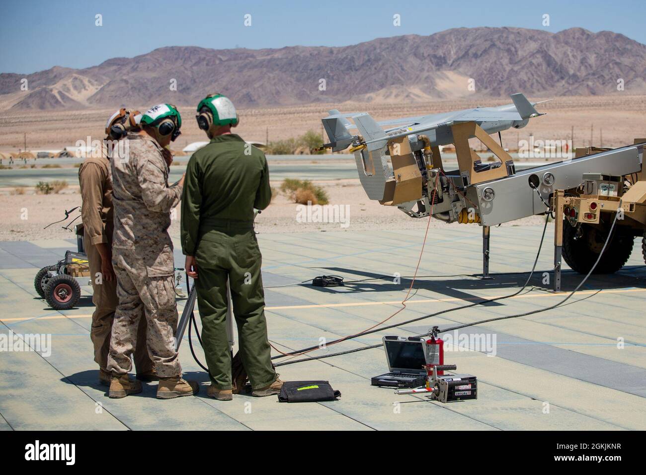 Unmanned aerial vehicle squadron 2 vmu 2 hi-res stock photography and ...