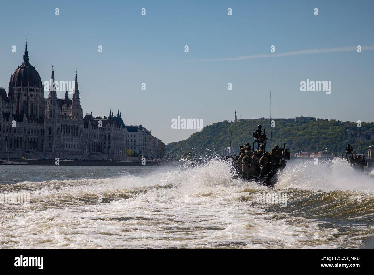 Hungarian Special Operations Forces and Naval Special Warfare operators ...