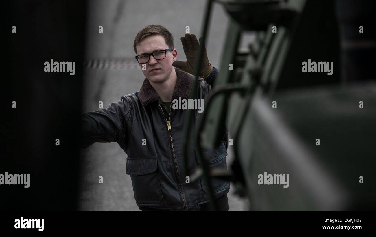 210504-M-BH827-1300 COLD BAY, Alaska (May, 10, 2021) - U.S. Marine ...