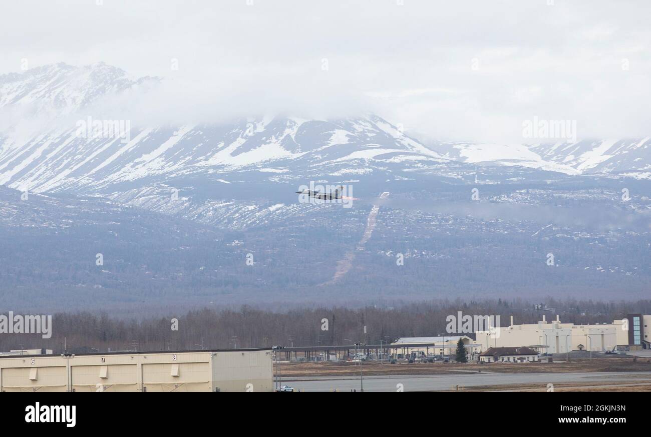 An F-16 Fighting Falcon with 18th Aggressor Squadron, 354th Fighter ...