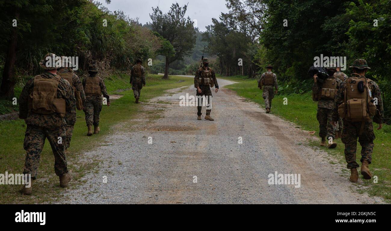 U.S. Marines with the 31st Marine Expeditionary Unit Command element ...