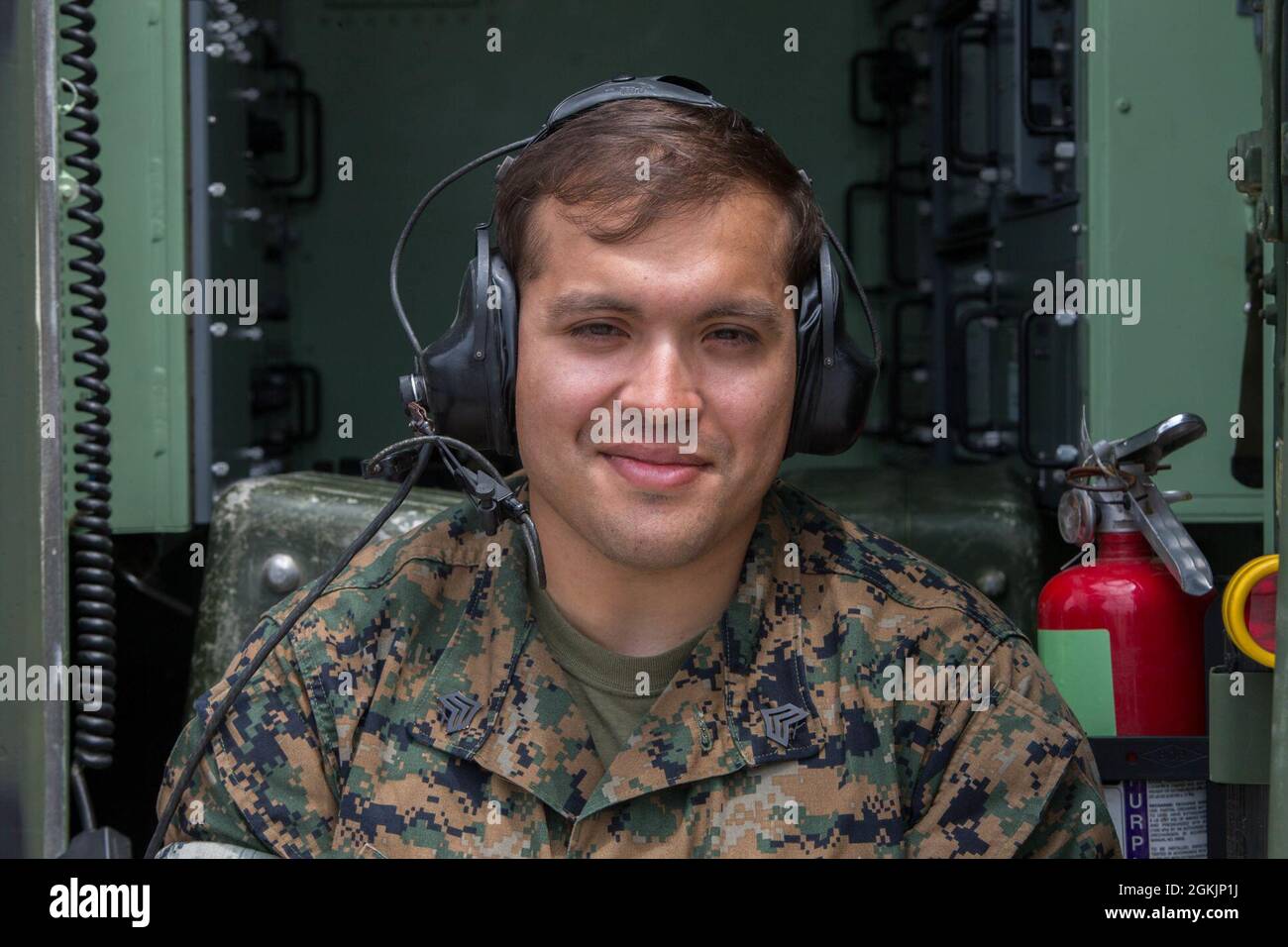Marine wing communications squadron hi-res stock photography and images ...