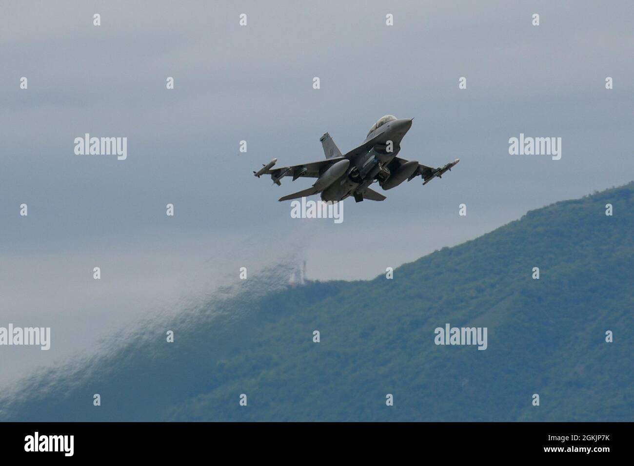 An F-16D Fighting Falcon takes off at Aviano Air Base, Italy, May 6 ...