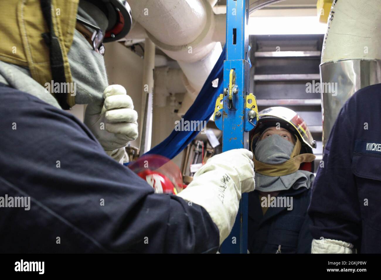 ENGLISH CHANNEL (May 6, 2021) Electronics Technician 2nd Class Jason ...