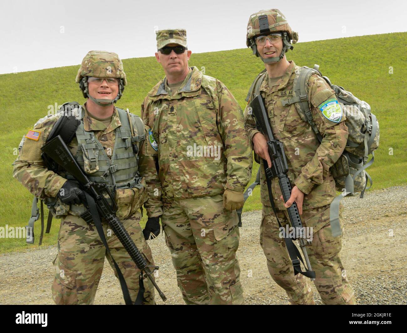 Washington Army National Guard Spc. Iver Nitz (left) and Staff Sgt ...