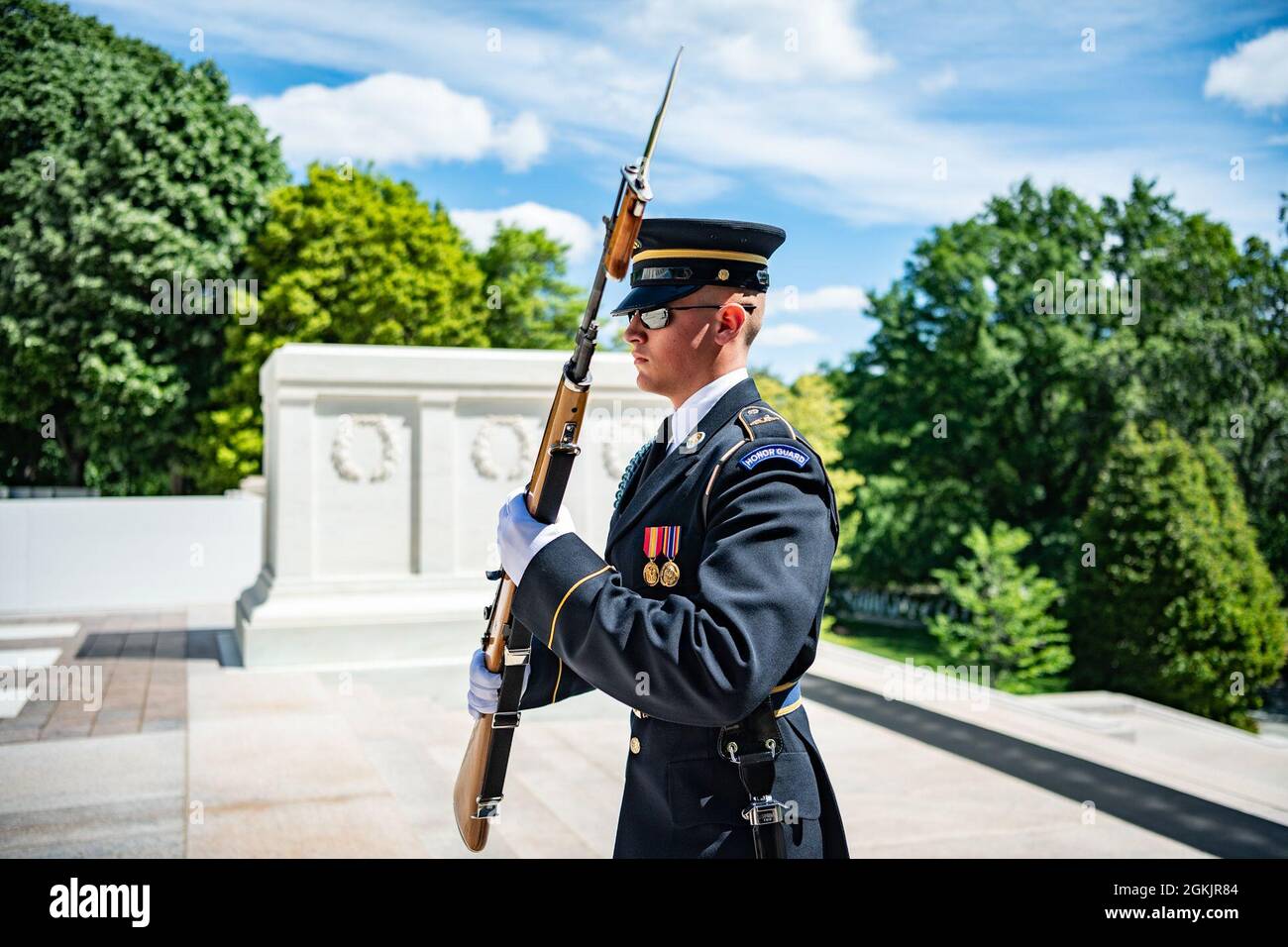 Sentinels from the 3d U.S. Infantry Regiment (The Old Guard) stand ...