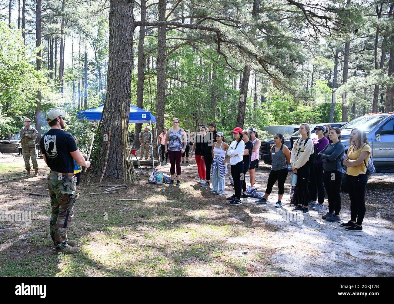 A survival instructor from the U.S. Army John F. Kennedy Special ...