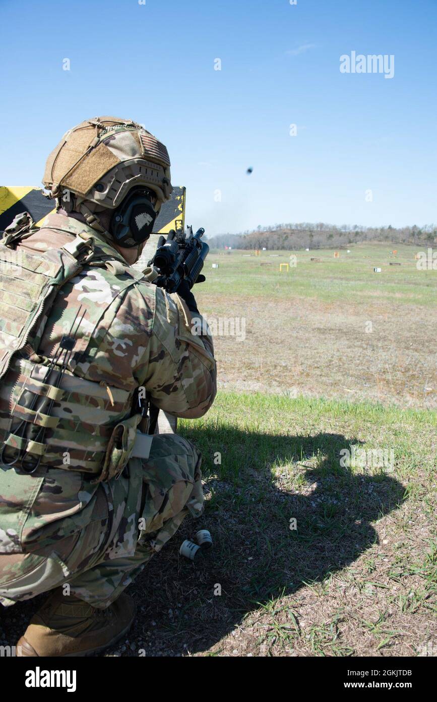 Members of the 114th Security Forces Squadron with South Dakota Air ...