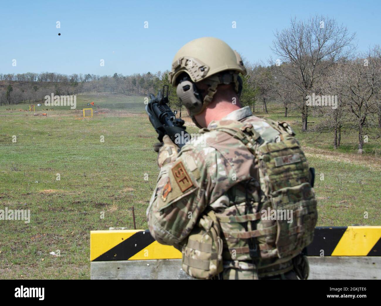 Members of the 114th Security Forces Squadron with South Dakota Air ...
