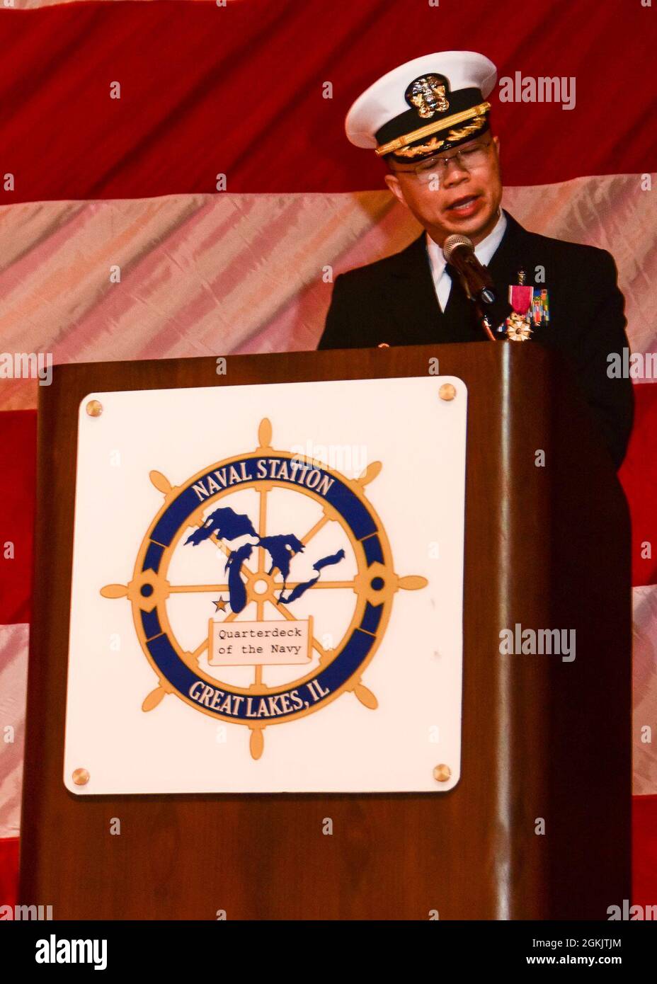 GREAT LAKES, Il. (May 7, 2021) Capt. Raymond Leung, commanding officer ...