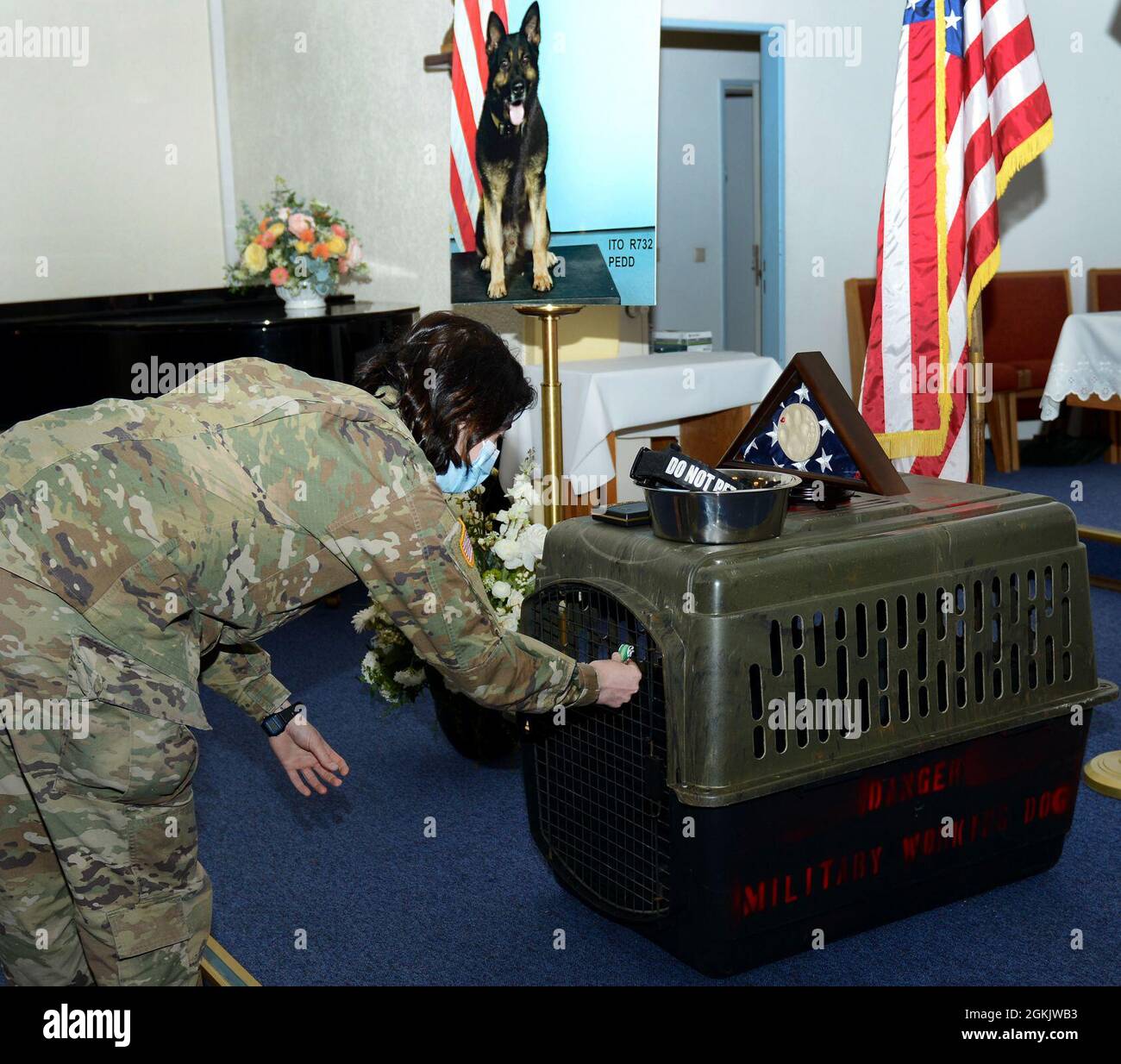 Dignitary protection hi-res stock photography and images - Alamy