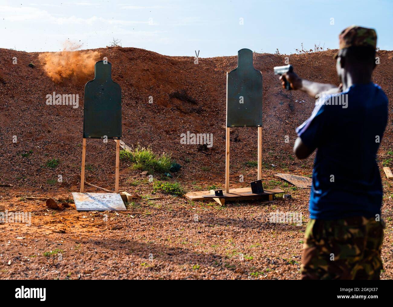 U.S. forces host a range day with the Kenya Defense Forces (KDF) in ...
