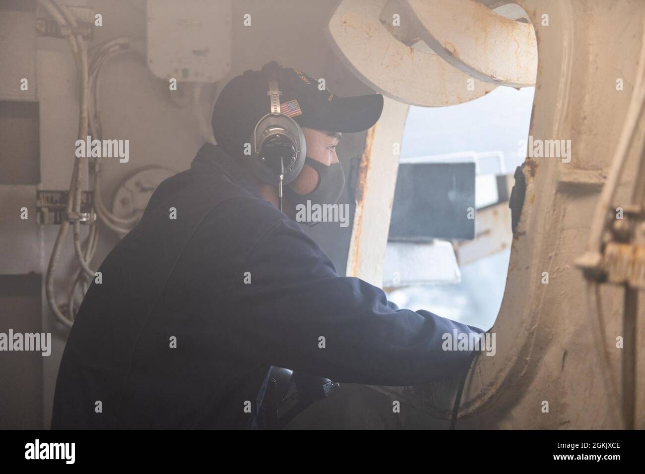 Aft mooring station hi-res stock photography and images - Alamy