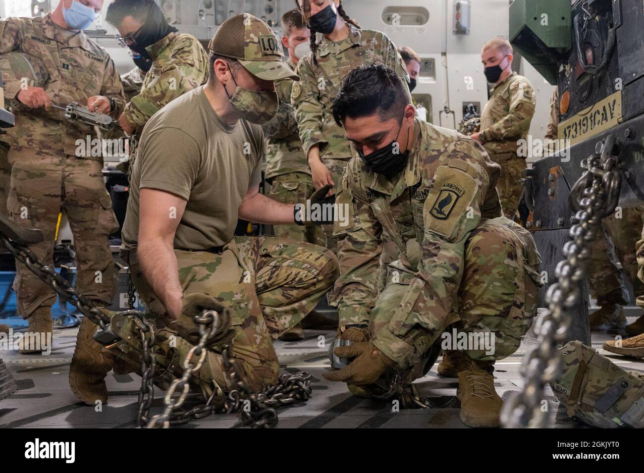 U.S. Air Force Airmen and U.S. Army Soldiers train side-by-side on C-17 ...