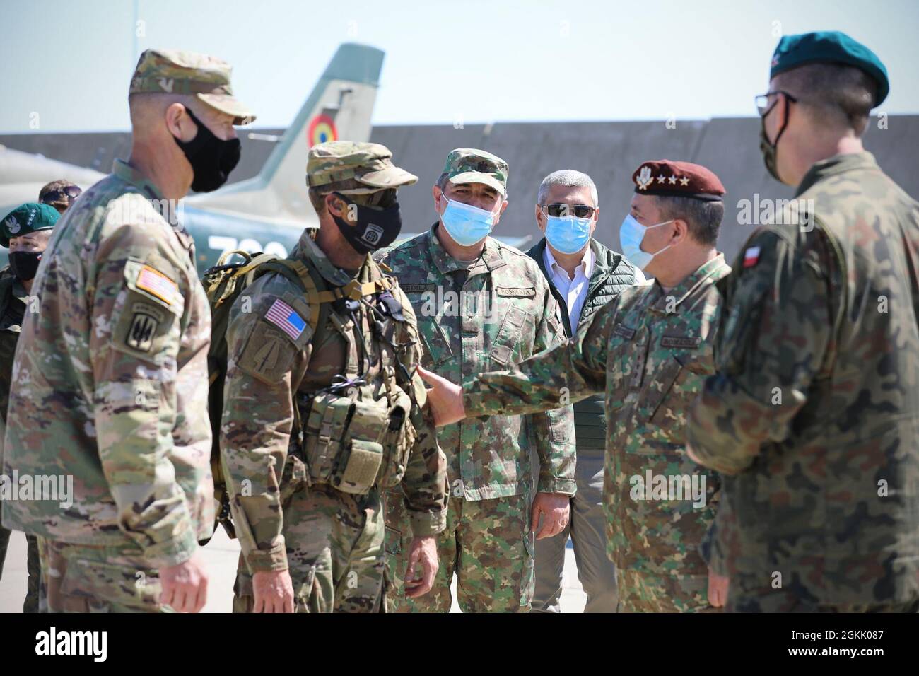 Commander of the 82nd airborne division hi-res stock photography and ...