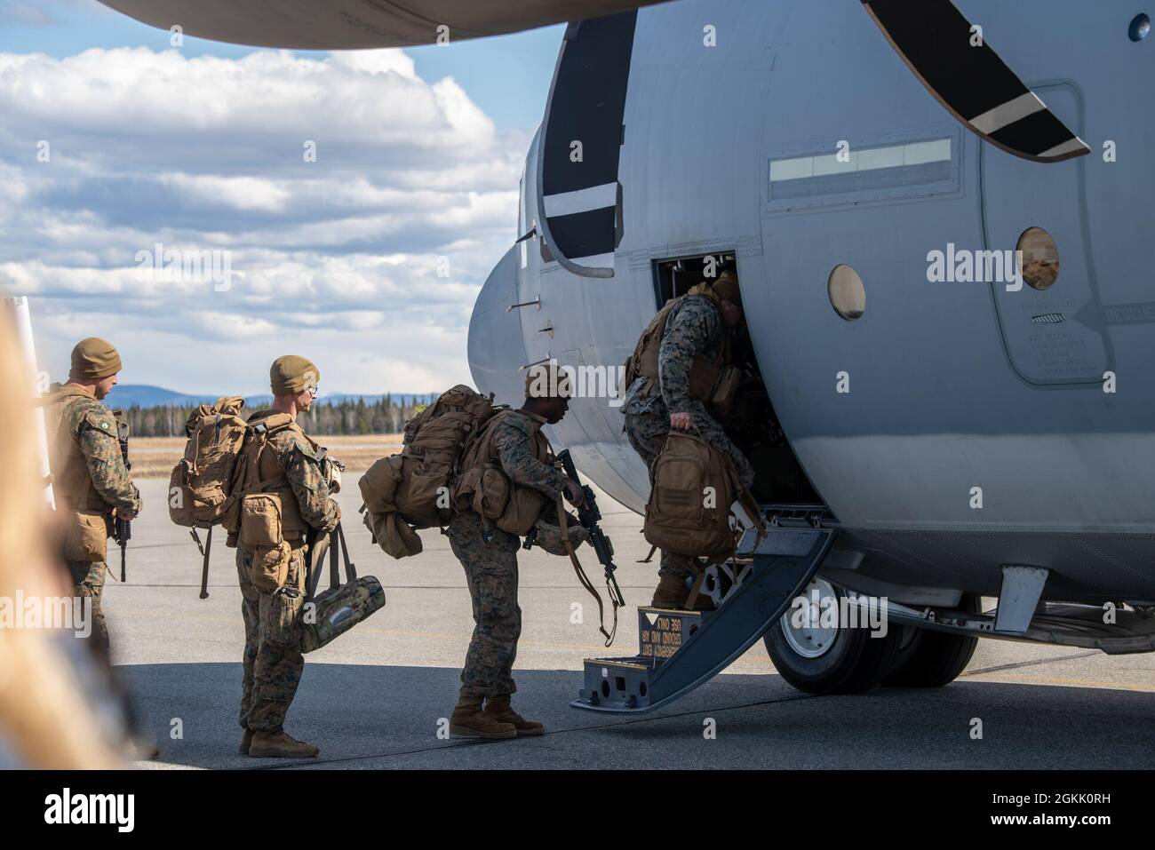 210510-M-QM580-1354 ALLEN ARMY AIRFIELD, ALASKA (May 10, 2021) – U.S ...