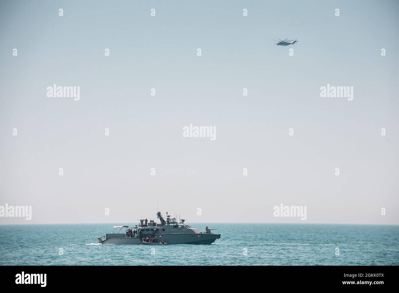 210510-N-KZ419-1227 ARABIAN GULF (May 10, 2021) – Explosive ordnance ...