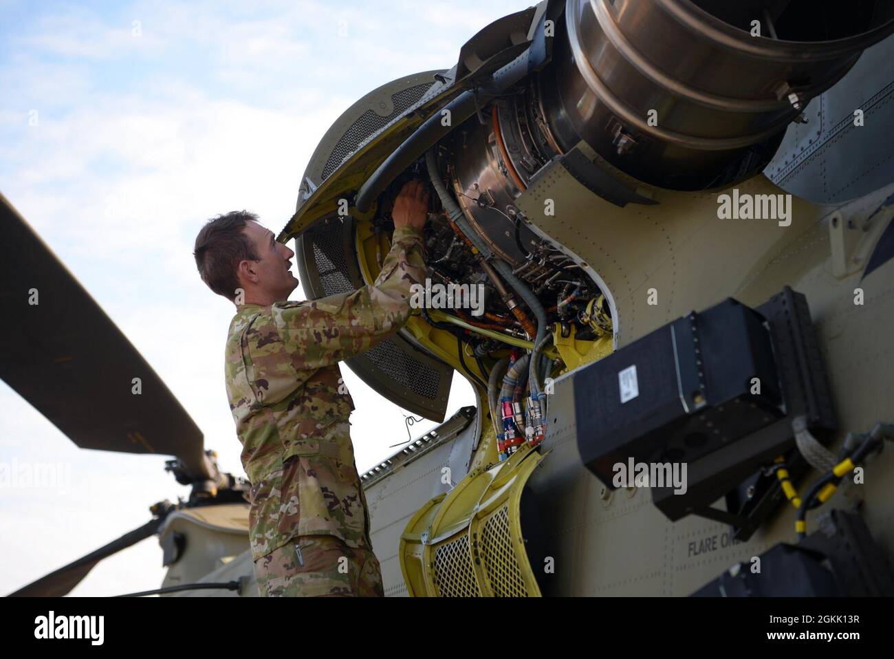 Chinook helicopter pilot hi-res stock photography and images - Alamy