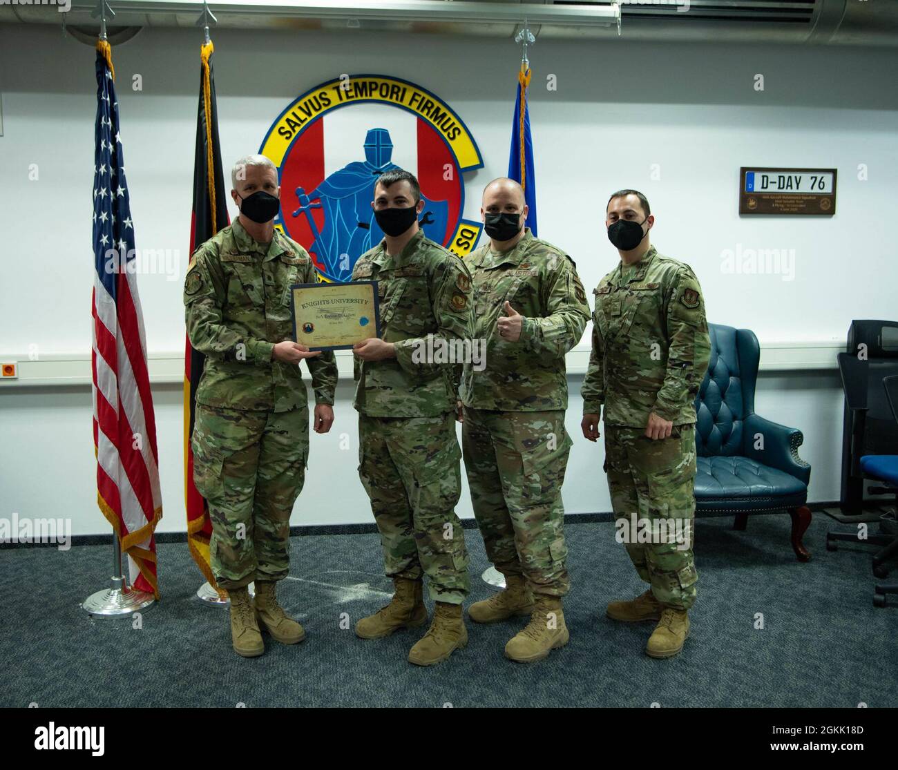 86th aircraft maintenance squadron hi-res stock photography and images ...