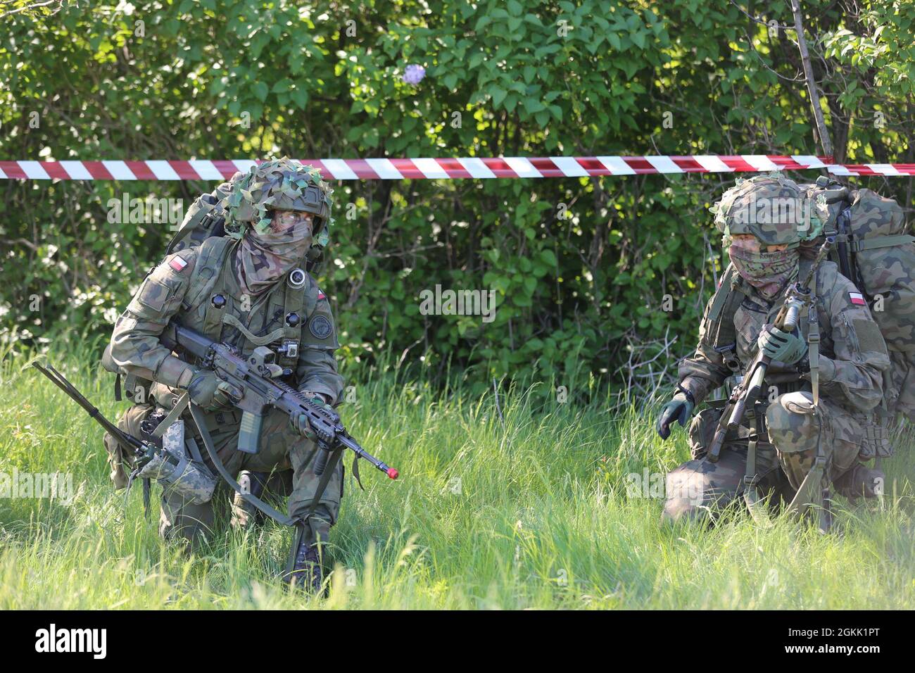 Polish soldiers assigned to the 6th Airborne Brigade responds to an ...