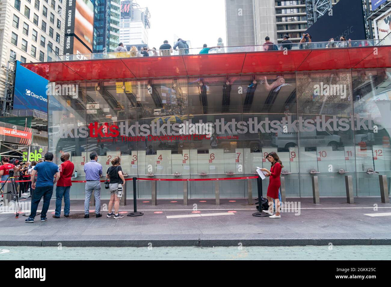 New York, NY - September 14, 2021: The iconic Broadway discounted TKTS ...