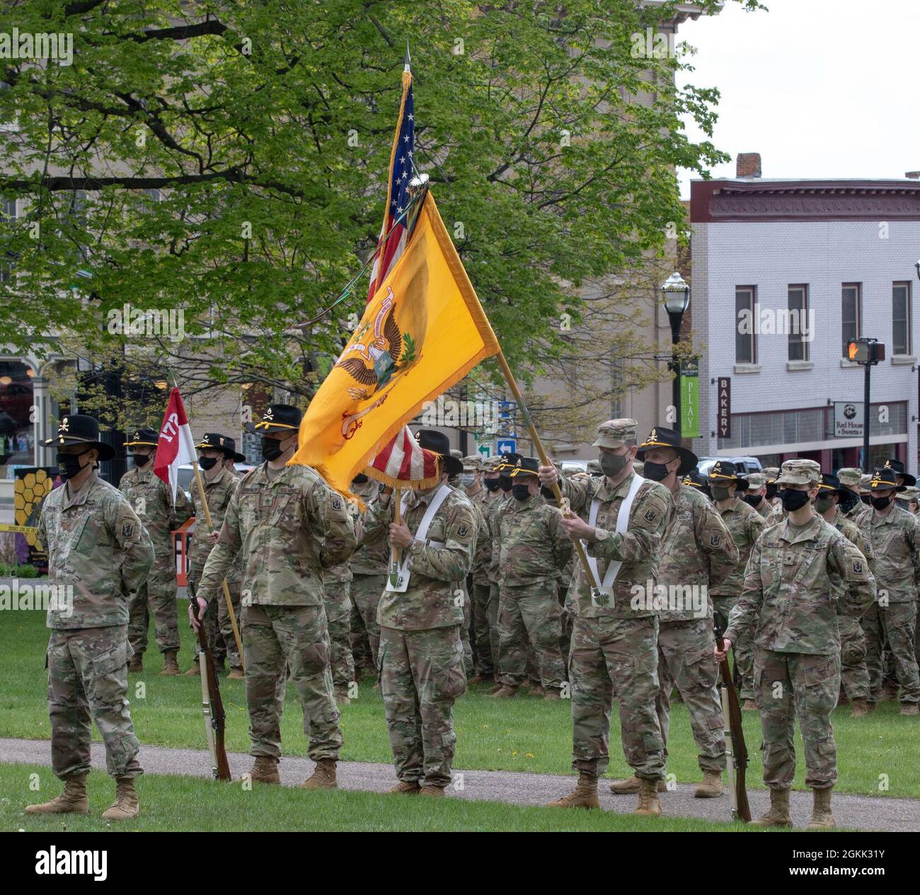 U.S. Soldiers with the 1st Squadron, 172nd Cavalry Regiment, 86th ...