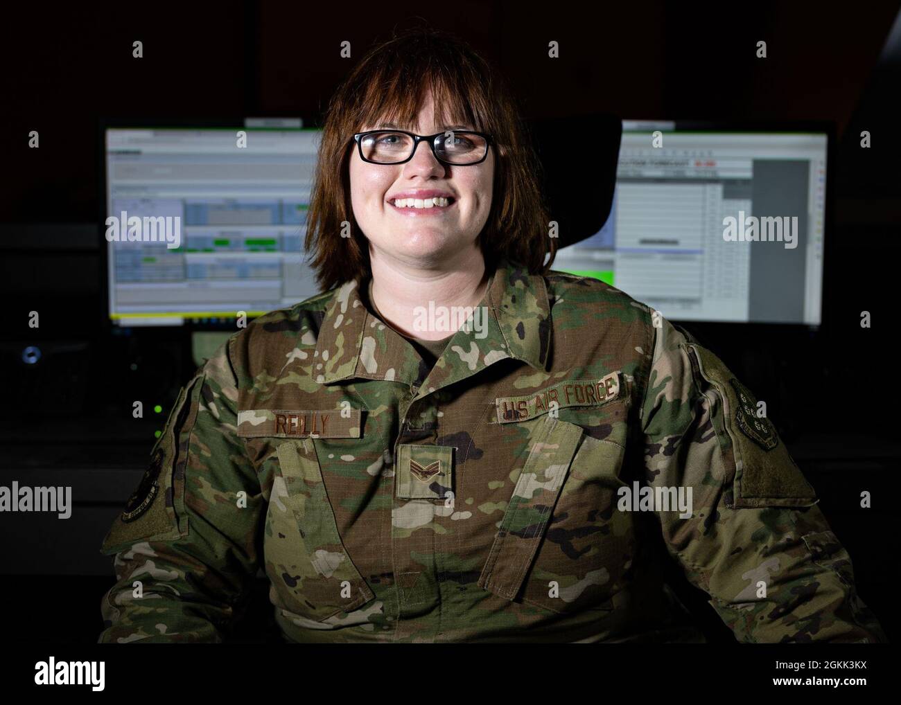 633 air base wing hi-res stock photography and images - Alamy