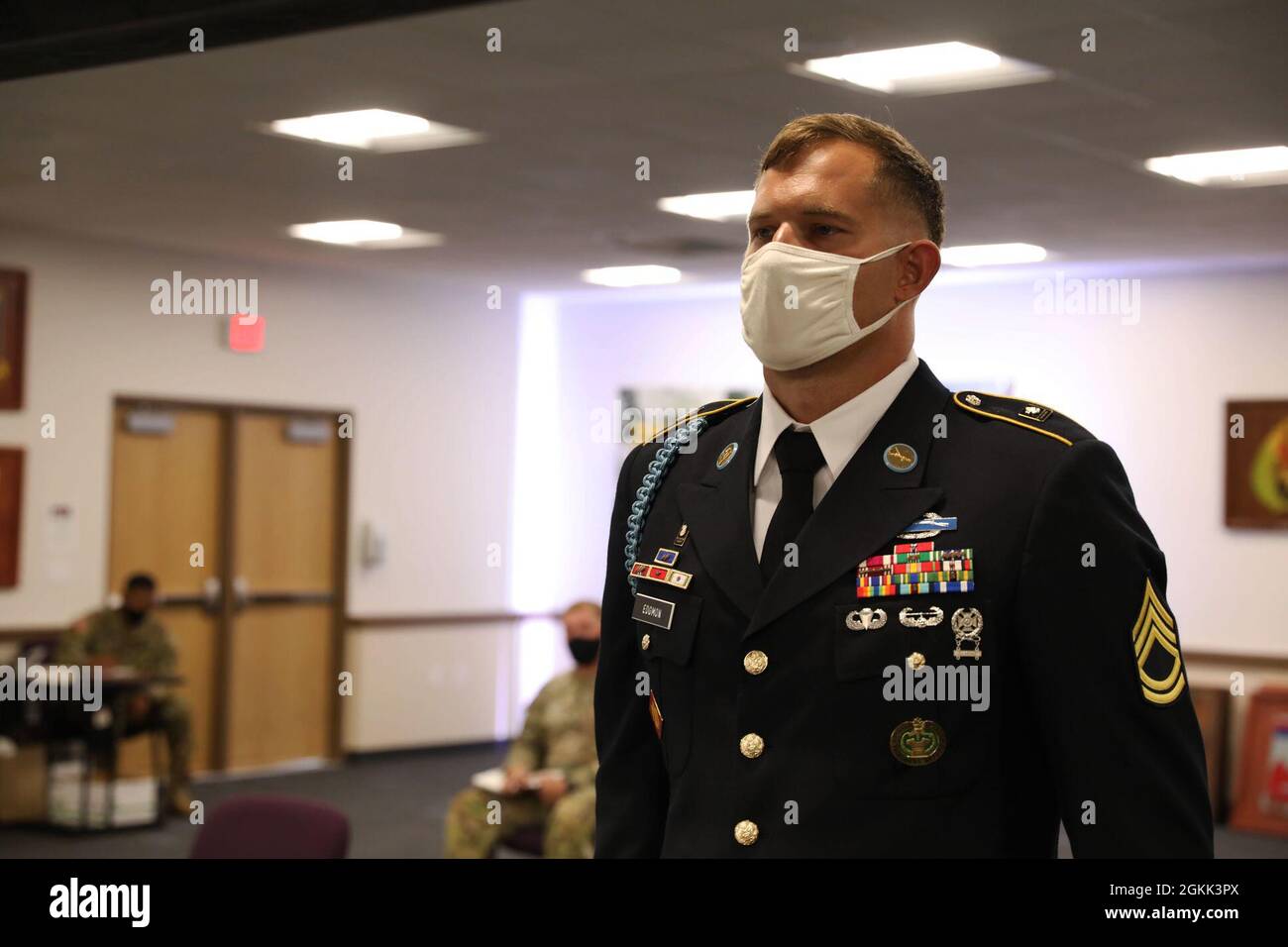 Sgt. 1st Class Steven Edgmon, 1st Battalion, 27st Infantry Regiment ...