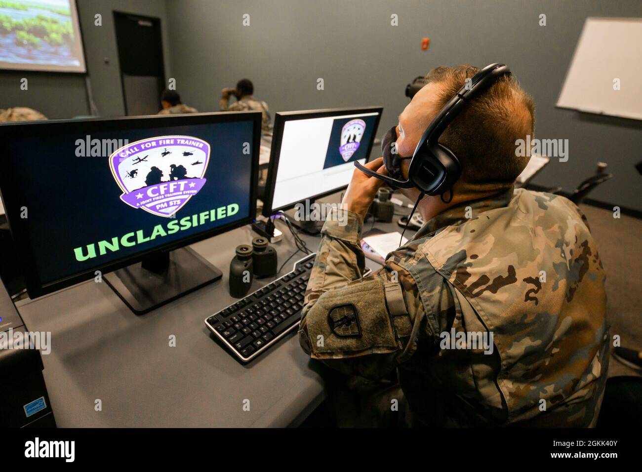 New York Army National Guard Sgt. 1st Class Mykel Christofferson , uses ...