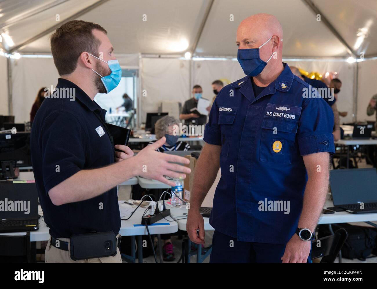 David Zarnick, left, the Federal Emergency Management Agency (FEMA ...