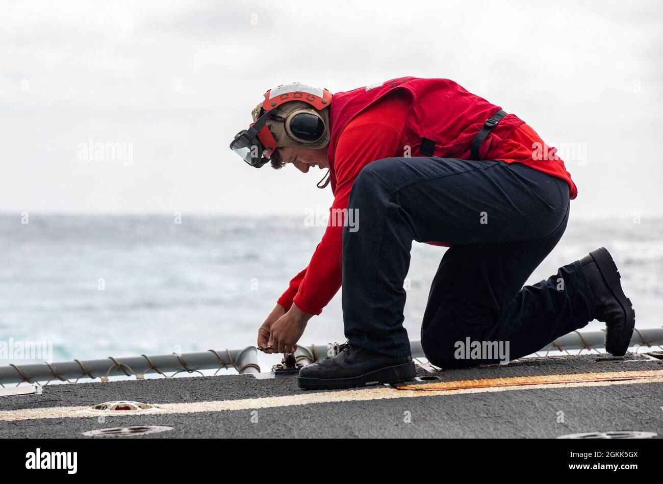 210512-N-QI061-0075 ATLANTIC OCEAN (May 12, 2021) Seaman Caeden Hockers ...