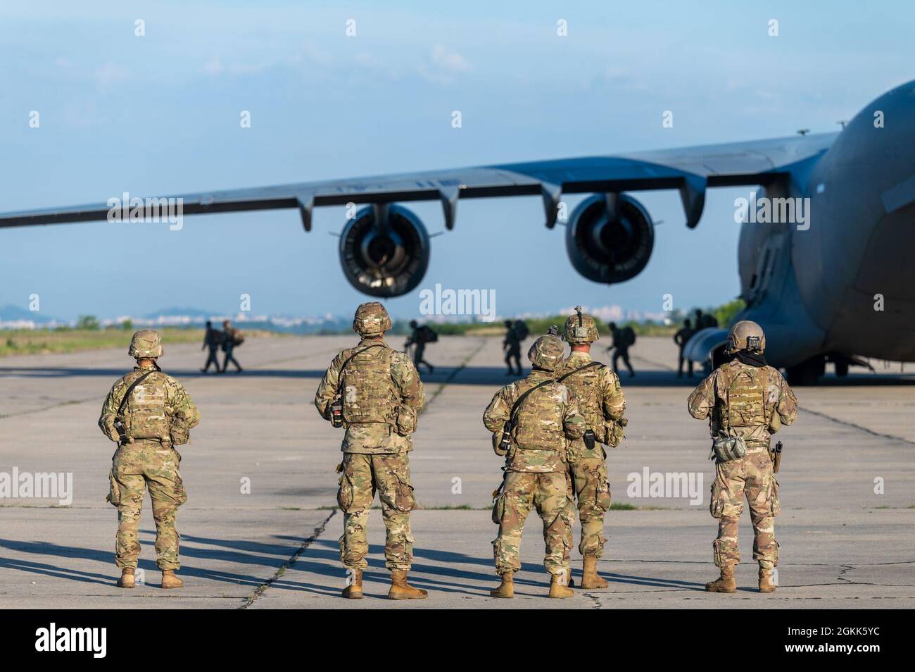 435th contingency response group hi-res stock photography and images ...