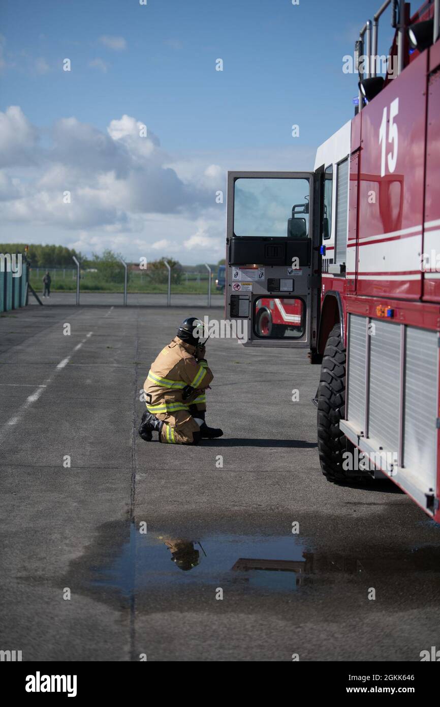 12 reinforcements hi-res stock photography and images - Alamy