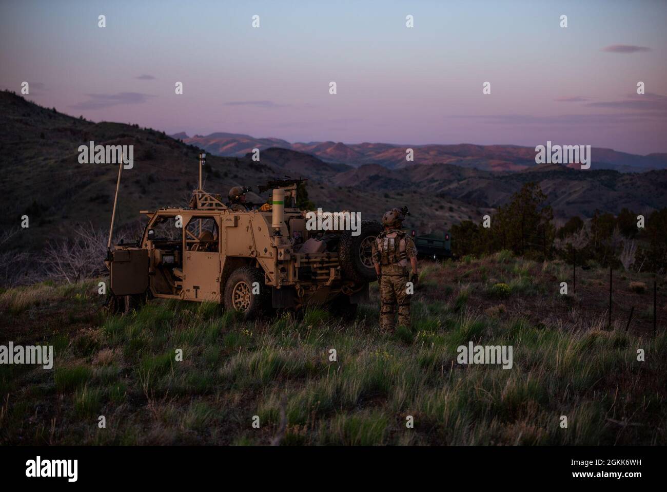 Air Force Special Tactics Operators assigned to the 125th Special ...