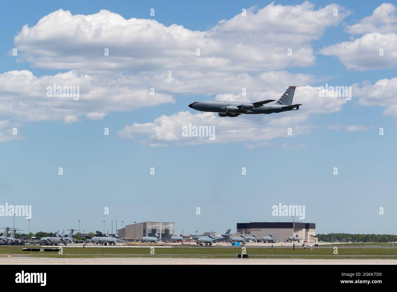 A U.S. Air Force KC-135R Stratotanker flown by Lt. Col. Jason Miller ...
