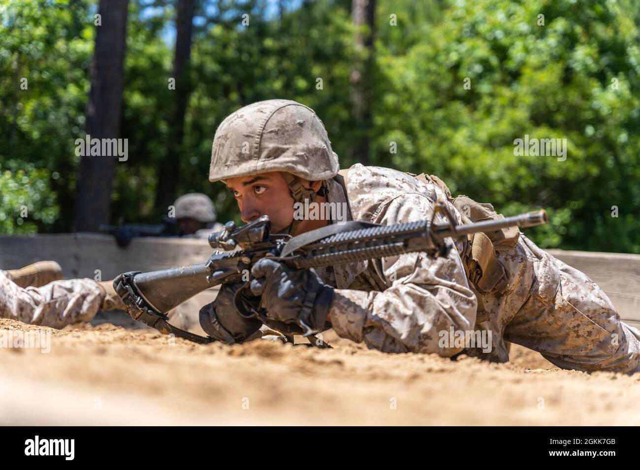Recruits with Alpha Company, 1st Recruit Training Battalion practice ...